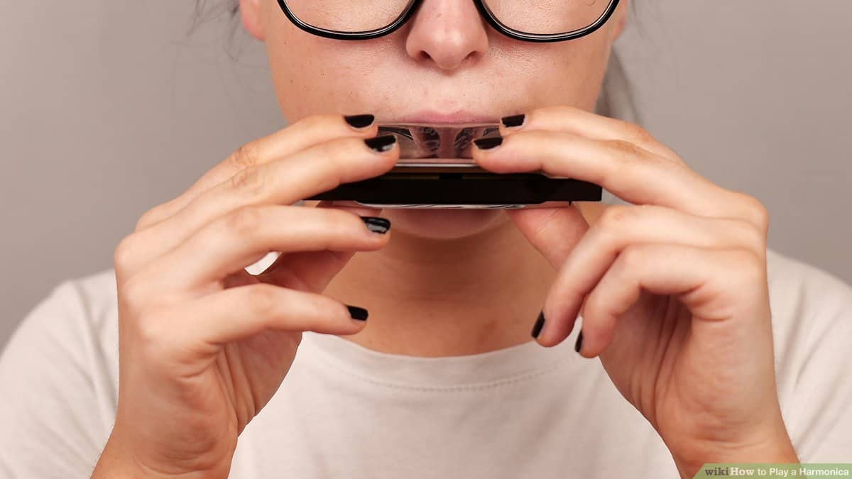 How To Play A Plastic Harmonica: Beginner's Guide and Tips
