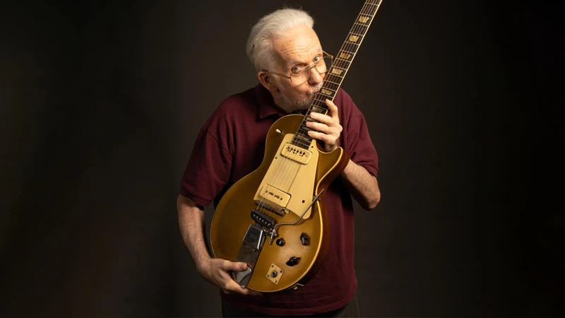 How Les Paul Guitars Revolutionized Country Music Recordings
