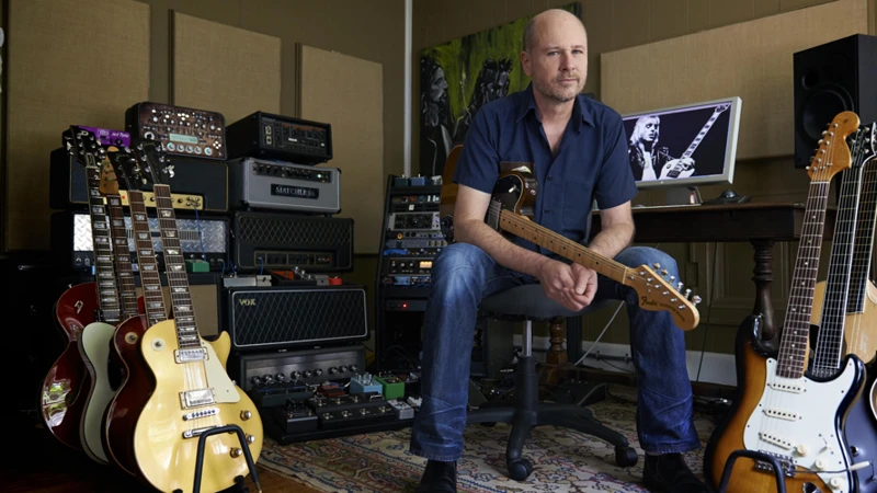 How Session Guitarists Have Evolved in Country Music Through the Years